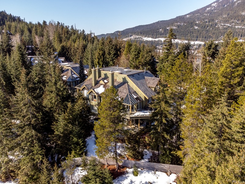 9 – 3554 Falcon Crescent, Falcon’s Nest, Whistler, BC